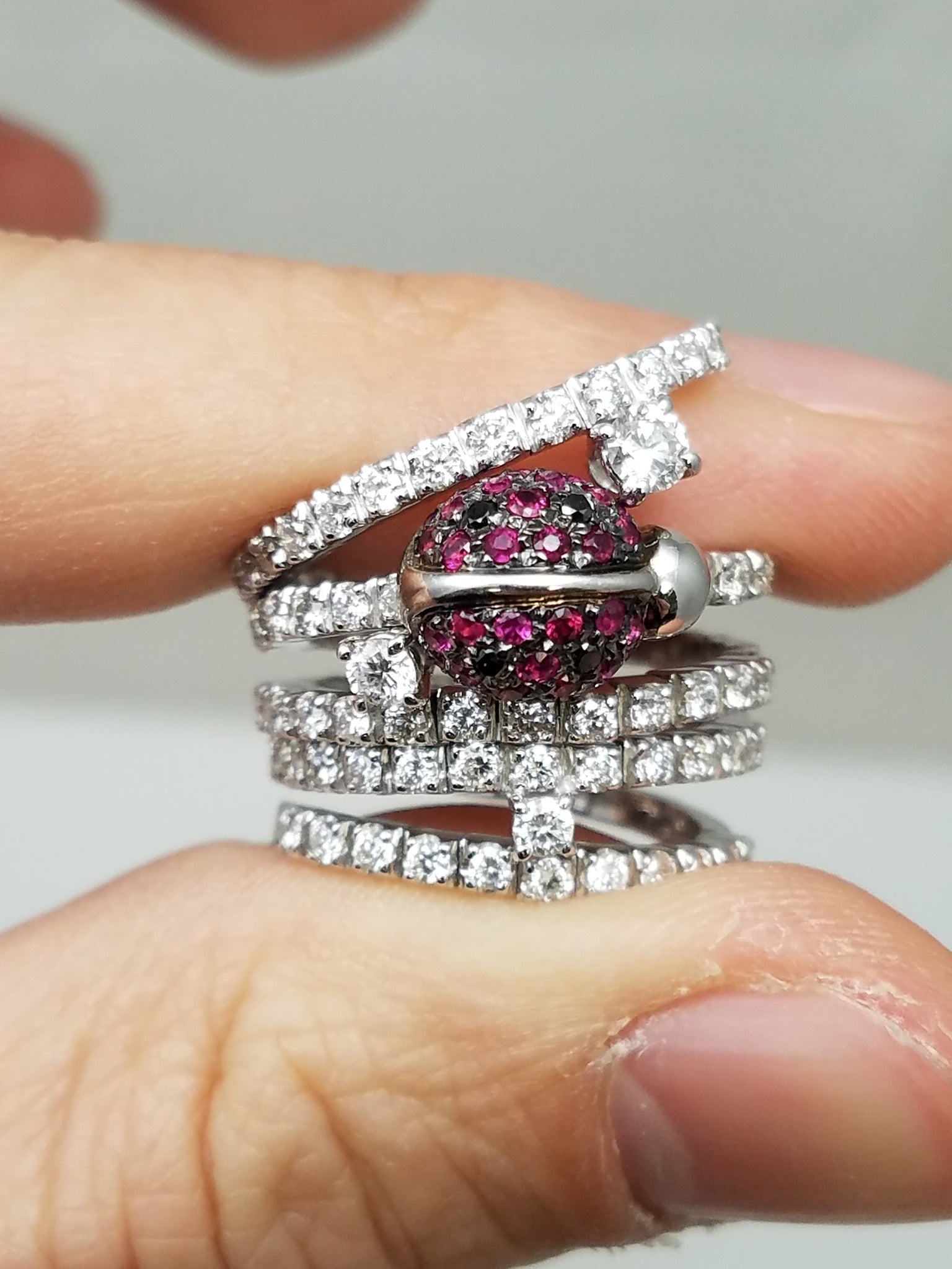 Stunning 18k White Gold 2ctw Natural Diamond Ruby Lady Bug Slinky Styl ...
